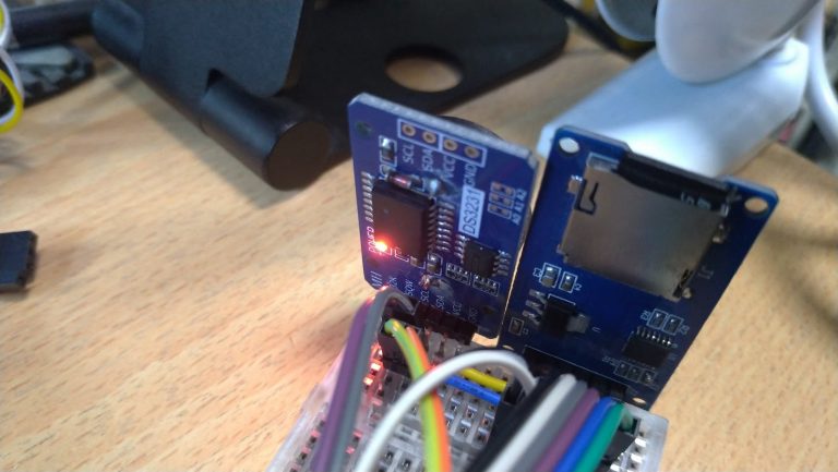 Arduinoでスケッチ書き込み時のRTCモジュールの時計合わせ | Program Resource